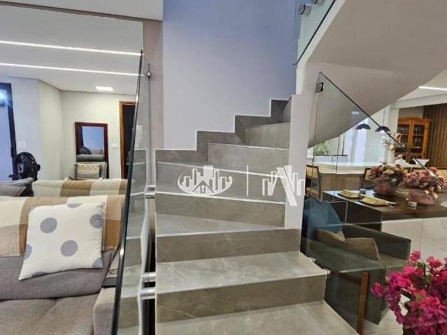 Casa com 3 Suites à venda, 160 m² por R$ 700.000 Jardim Albatroz Londrina/PR