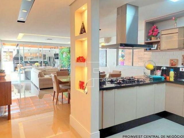 Casa com 3 suítes à venda, 190 m² por R$ 1.690.000 Granja Viana Cotia/SP