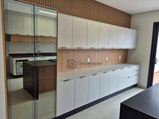 Casa com 3 suítes à venda, 198 m² por R$ 1.900.000 Jardim Residencial Dona Maria Cândida Indaiat