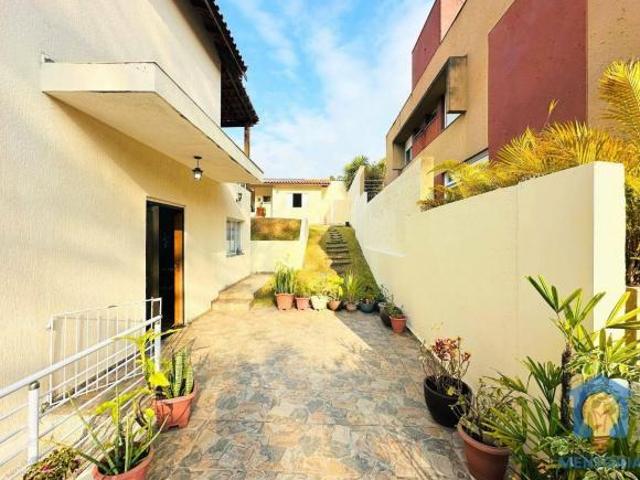 Casa com 3 Suítes à venda, 256 m² por R$ 1.500.000 Granja Viana Beverly Hills Jandira/SP