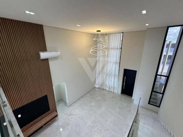 Casa com 3 suítes à venda, 256 m² por R$2.200.000,00