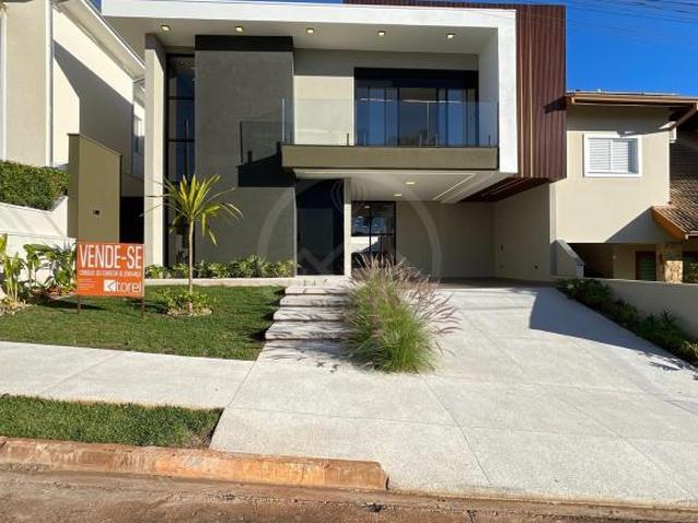 Casa com 3 suítes à venda, 259,21m² por R$ 2.250.000,00 Condomínio Portal dos Pás
