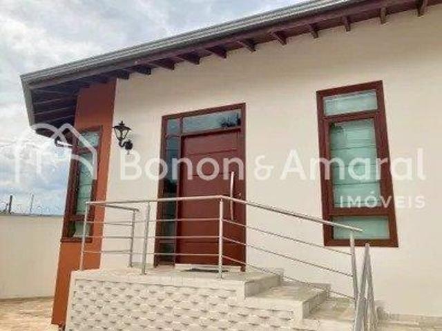 Casa com 3 Suítes à venda, 275m² Jardim Chapadão