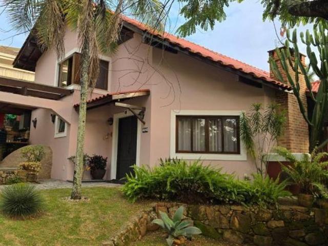 Casa com 3 suítes à venda, 200 m² por R$ 2.500.000 Condomínio Residencial Colinas de São Francisco