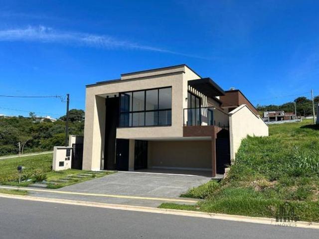 Casa com 3 suites à venda, 204 m² por R$ 1.850.000 Jardins Nápoles Senador Canedo/GO