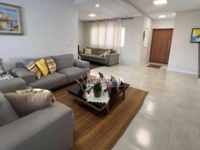 Casa com 3 suítes à venda, 230 m² por R$ 1.820.000