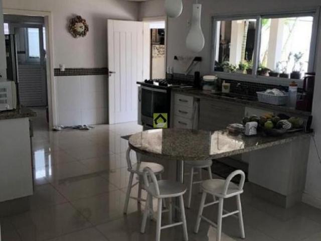 Casa com 3 SUITES à VENDA, 357m² por R$ 2.698.000,00 no Condomínio Portal do Paraíso II em Jundiaí
