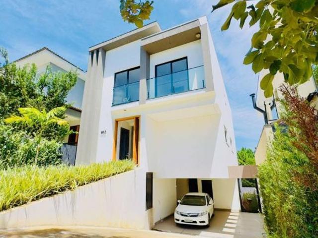Casa com 3 Suítes à venda, 300 m² por R$ 1.750.000 Bairro Moinho Velho Cotia/SP