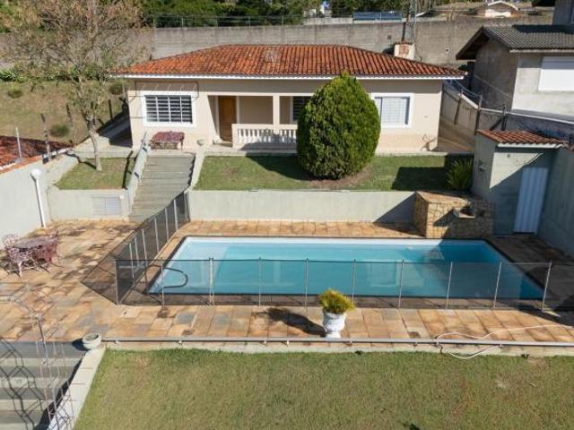Casa com 3 suítes à venda, 485 m² por R$ 1.680.000 Condomínio Village de Santa Helena Bragança P