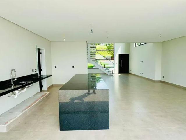 Casa com 3 suítes à Venda, 500 mpor R$ 1.779.000 Granja Viana Lago do Sol Cotia/SP