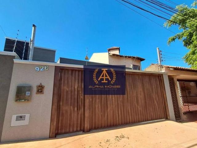 Casa com 3 Suítes bem localizada