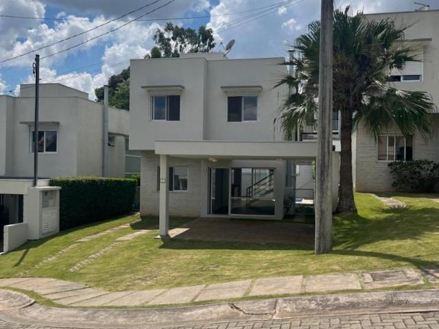 Casa com 3 Suítes Condomínio vila Cambará Jardim Pioneira Cotia – SP