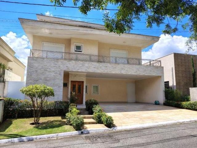Casa com 3 suites disponível para venda e aluguel no Condomínio Valville em Santana de Parnaiba