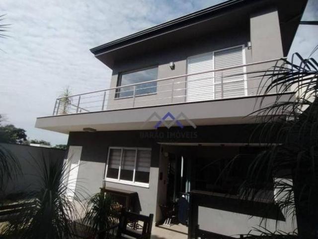 Casa com 3 suítes do Bosque dos Jatobás