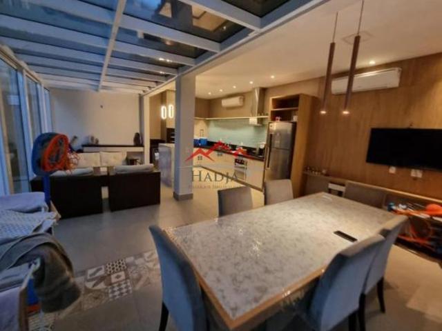 Casa com 3 suítes e área gourmet, à venda no Bosque dos Jatobás