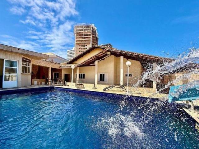 Casa com 3 Suítes e Piscina no Flórida!