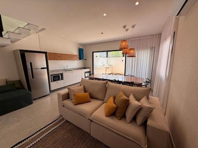 Casa com 3 Suítes e Piscina Privativa em Condomínio Completo | Pronta para Financiar