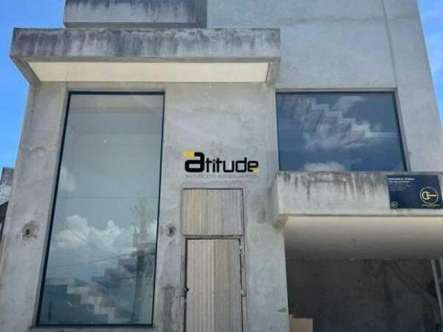CASA COM 3 SUÍTES E 4 VAGAS DE GARAGEM CONDOMÍNIO MORADA DA SERRA