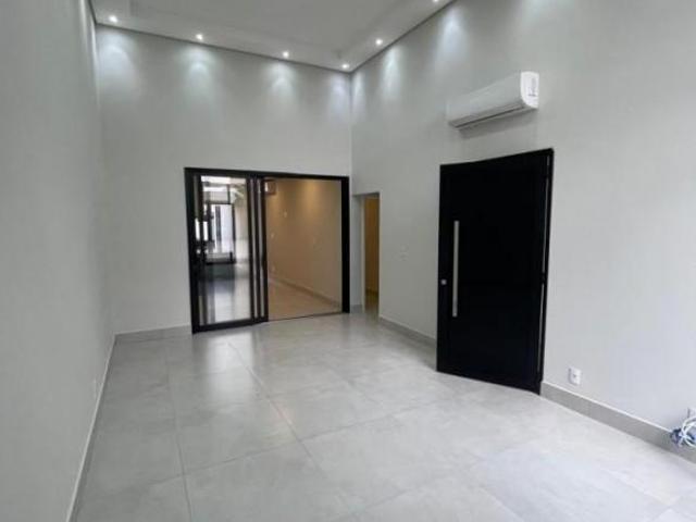 Casa com 3 suítes e 5 banheiros Condominio Yucatan