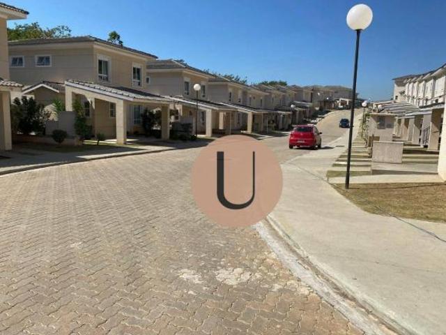 Casa com 3 suites em condomínio. Lançamento