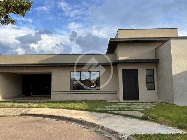 Casa com 3 suítes em fim de rua no Condomínio Terras do Vale em Caçapava SP