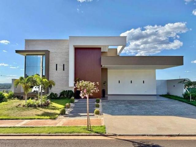 Casa Com 3 suítes + escritório, mobiliada Condomínio Royal Boulevard!