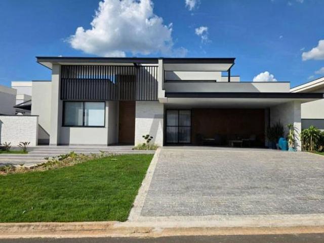 Casa com 3 suítes + escritório à venda por R$ 4.200.000 Condomínio Campos de Santo Antônio II It