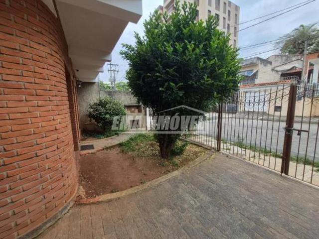 Casa com 3 suítes no bairro Vila Jardini