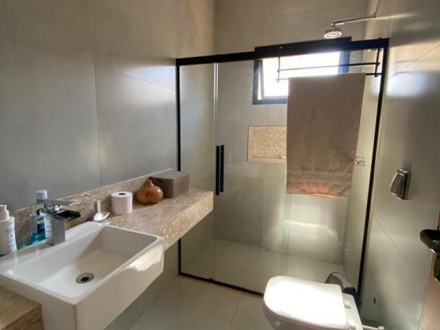Casa com 3 suites no Cond Portal da Mata | Rosa e Rangel