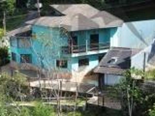 Casa com 3 suítes no condomínio Alpes da Cantareira