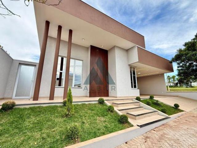 Casa com 3 suítes no condomínio Portal dos Pinheiros Itapetininga/SP