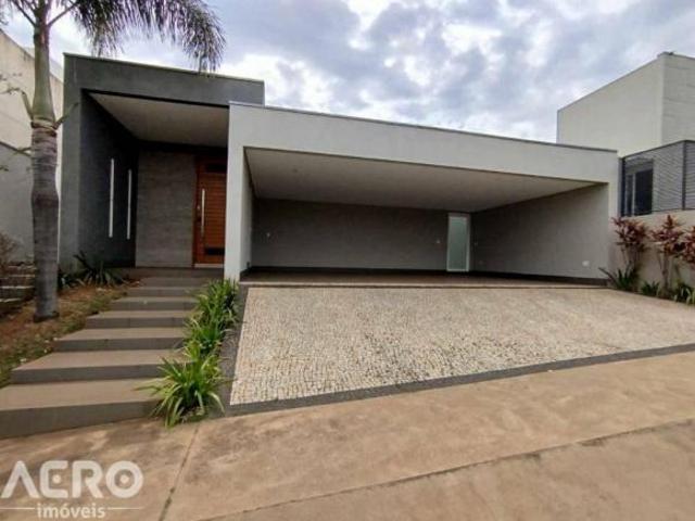 Casa com 3 suítes no Residencial Estoril V