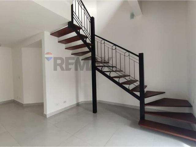 Casa com 3 suítes para alugar por R$6.000,00/mês Jardim Siriema Atibaia/SP