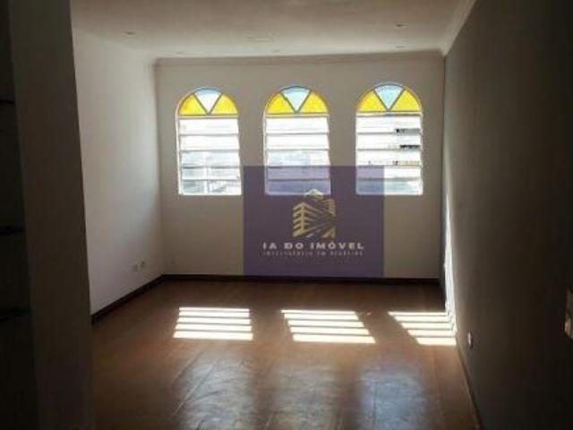Casa com 3 suítes para vender na Vila Santa Catarina !