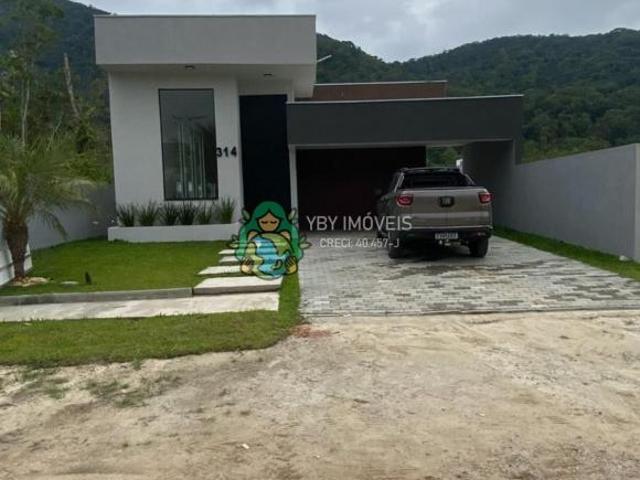 Casa com 3 suítes, piscina e área gourmet no Condomínio Mar Verde, Próxima à Praia da Mococa