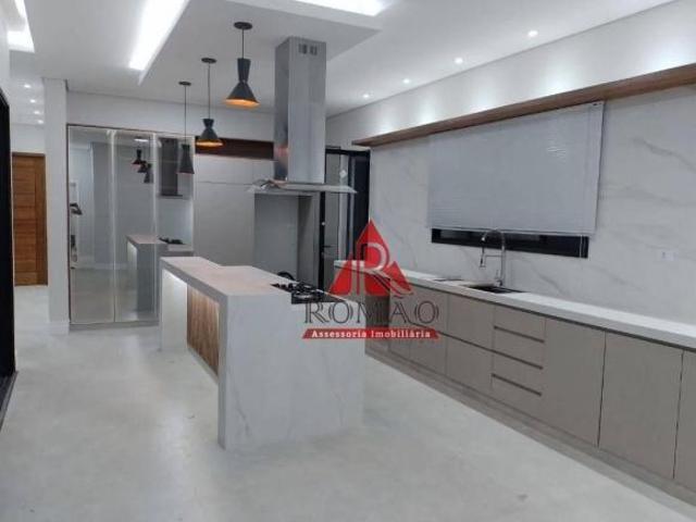 Casa com 3 suítes por R$ 1.600.000 Granja Olga