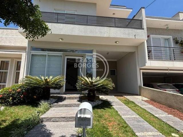 casa com 3 suítes, sendo uma delas com closet no Horto Florestal II