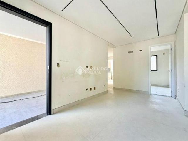Casa com 3Q e suíte no Santo Antonio