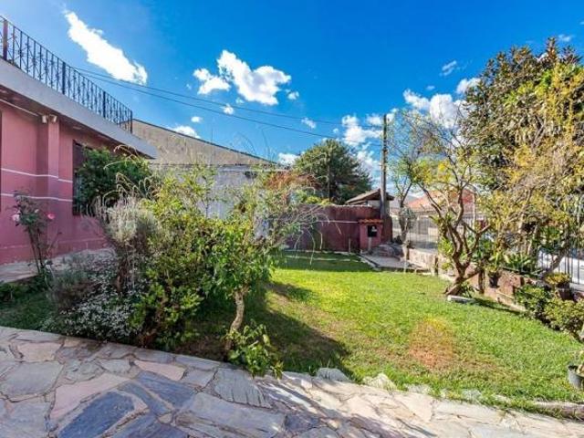 Casa com Terraço!