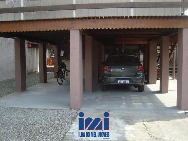 Casa com terreno a venda na praia de Riviera