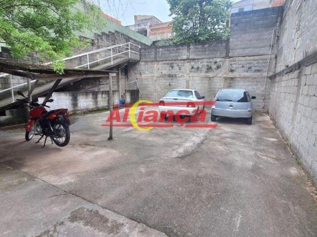 Casa com Terreno Amplo de 250m² Parque Mikail, Guarulhos