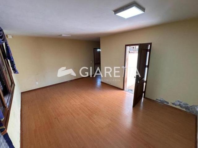 Casa com terreno amplo disponível para venda no CENTRO, TOLEDO PR