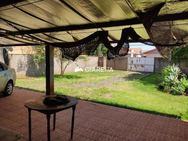 Casa com terreno amplo disponível para venda no JARDIM GISELA, TOLEDO PR