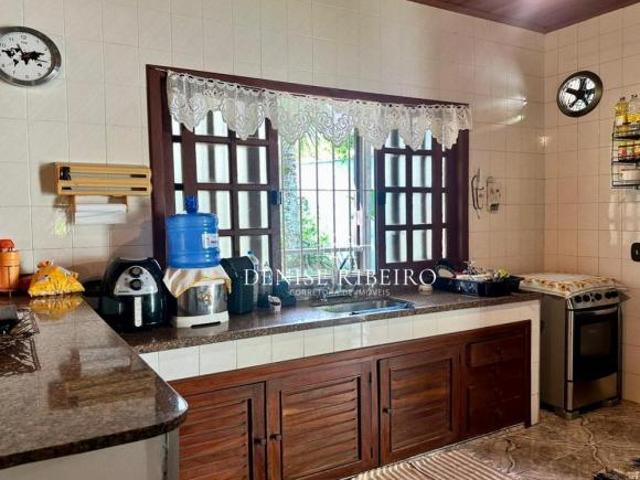 Casa com terreno amplo em Ilhabela: natureza e privacidade