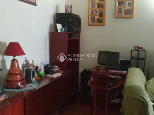 Casa com Terreno Amplo Plano à Venda no Bairro Santa Paula em São Caetano do Sul/SP