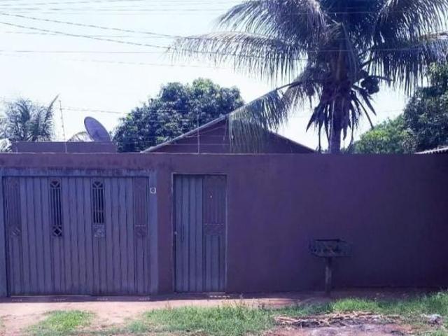 Casa com Terreno Amplo Pronta pra Morar!