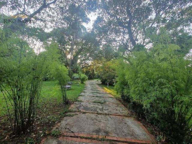 Casa com Terreno de 2500 metros