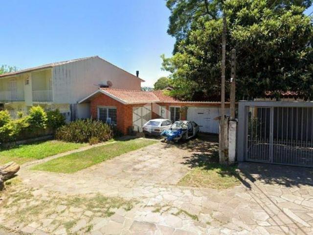 Casa com terreno de 579 m², no bairro Chácara das Pedras