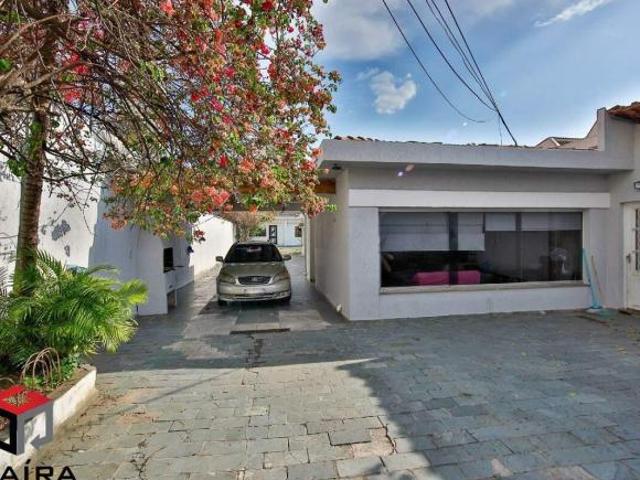Casa com terreno de 640 m², localizada no Bosque da Saúde São Paulo SP