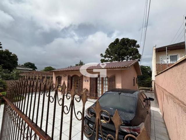 Casa com terreno de 660m² à venda no Hauer em Curitiba ideal para construtores